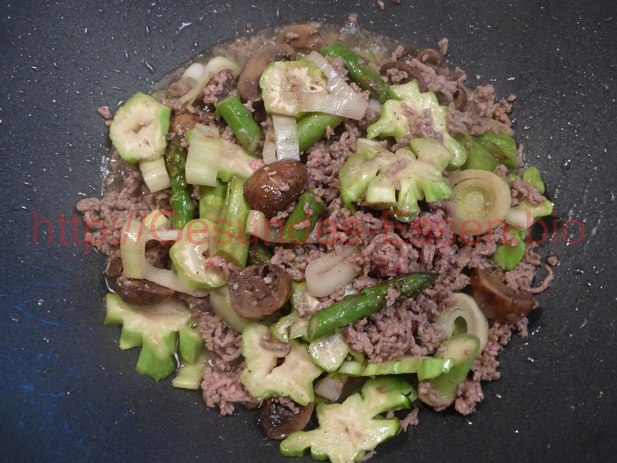 Rinderhack mit Reis und Grün - Gesundes-Essen.bio